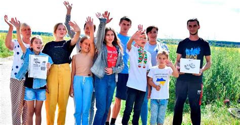 Діти з Вінницького села передали квадракоптер для захисників