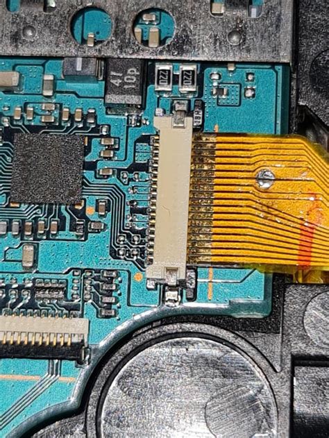 Had Psp 2000 Analog Issue Where It Always Registered A Top Left Input I Replaced The Analog