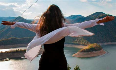 Как Вы Это Любите Генпрокуратура потребовала признать Meta экстремистской организацией мета