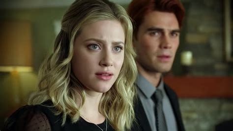 Riverdale Une Saison 3 Sous Haute Tension Selon Lili Reinhart
