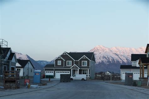 See Sister Wives Star Christine Brown And Fiancé David Woolleys Brand