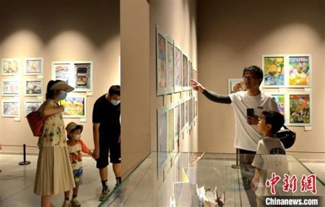 海峡两岸少儿美术大展吸引民众参观 青年组织 中国青年网
