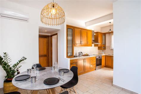 ⋆ Apartment Ivy Kallithea ⋆ Ammoudes Rhodes ⋆ Greece ⋆ Rates From €158