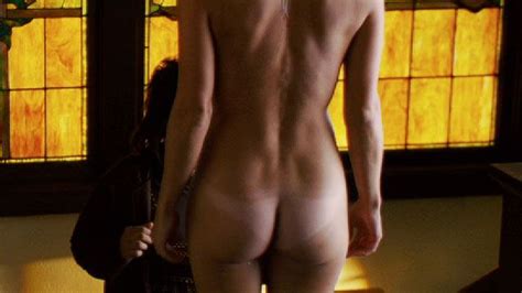 A One Handed Salute To The Dictators Anna Faris At Mr Skin