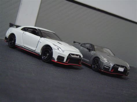Nismo2014モデルと2017モデル おひっこししました。