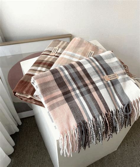 11 남여공용 커플 학생 체크 수술 롱 머플러 목도리 3컬러 에이블리