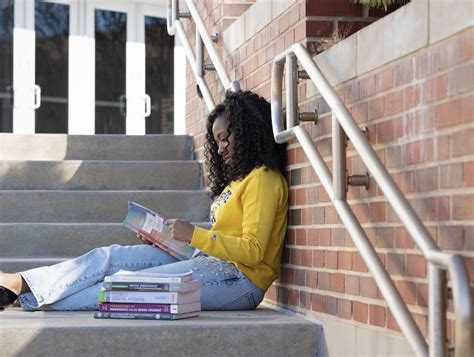 Unique Models And Talent Joye W