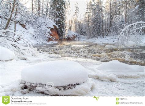 Red Cliffs And River Amata At Cesis 2013 Stock Image Image Of Cliffs