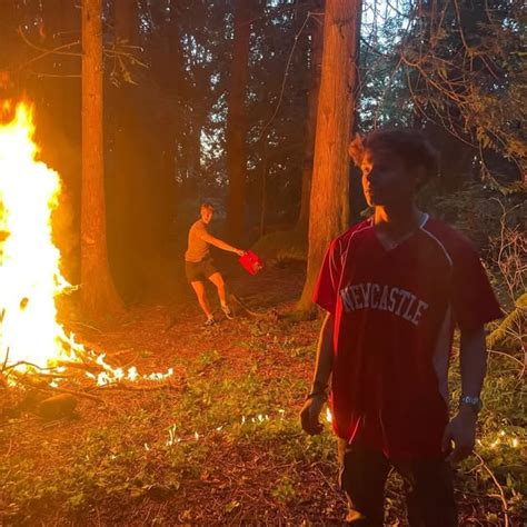 🐉 Declan Jcx • Threads Say More