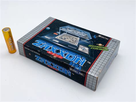Zaxxon Jeu Lcd 1982 Bandai Sega Nos No Game And Watch Fabuleuse Caverne