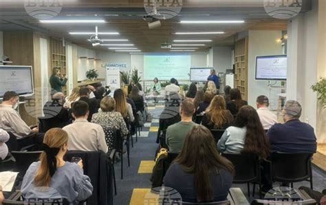 В обучението по всяка професия ще има програми за опазване на околната среда и за дигитални