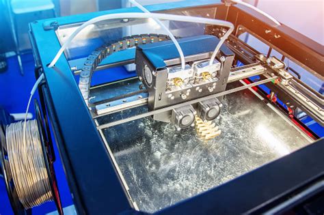 실험실 3d 프린터 3d 인쇄에서 작업하는 동안 전자 차원 플라스틱 프린터 3차원 인쇄에 대한 스톡 사진 및 기타 이미지 3차원 인쇄 기술자 식품첨가물 Istock