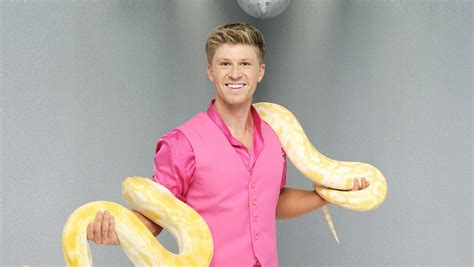 Does Robert Irwin Have A Girlfriend Inside His Dating Life Hollywood Life