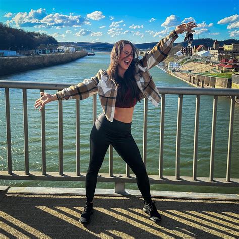 Teen Mom Leah Messers Daughter Aleeah 13 Looks Identical To Her Mother As Teen Towers Over