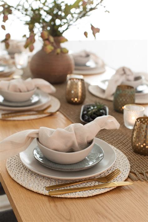 Quick And Simple Guide To A Stylish Table Setting Every Time