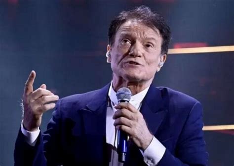 Massimo Ranieri I Sogni Prendono Il Volo A Soverato Calabria Diretta News