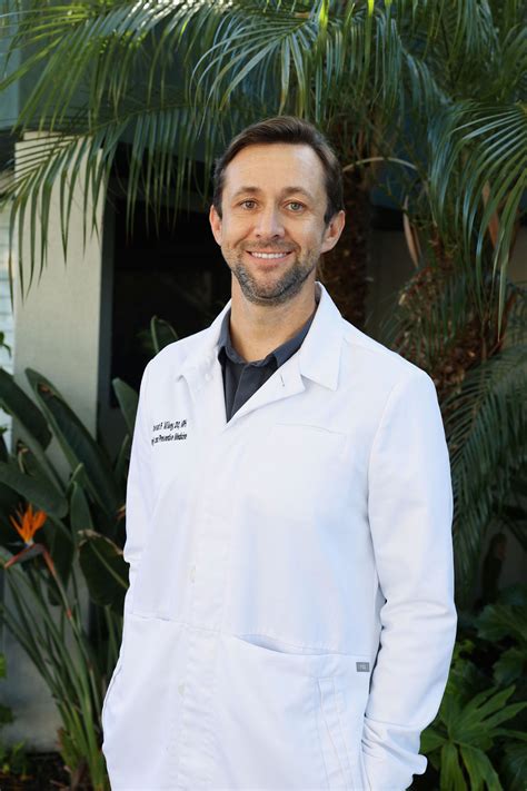 Anna Neumann Surfside