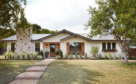 Real Life Rooms A Reimagined Ranch Exterior With Added Curb Appeal