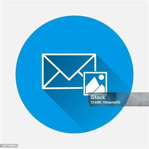 파란색 배경의 벡터 아이콘 봉투 및 가로 이미지 아이콘입니다 긴 그림자가 있는 플랫 이미지 쉽게 편집 그림을 위해 그룹화 된 레이어 당신의 디자인에 대한 뉴스레터에 대한