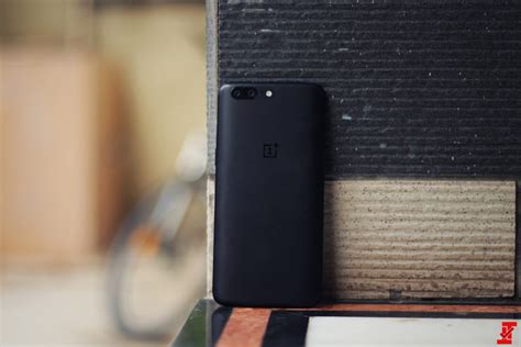 Oneplus Vs Galaxy S Plus Everything At A Glance