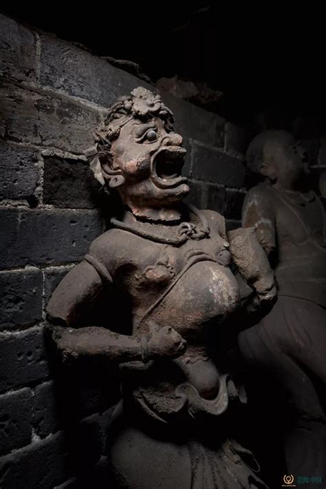 山西高平铁佛寺造像欣赏 第2页