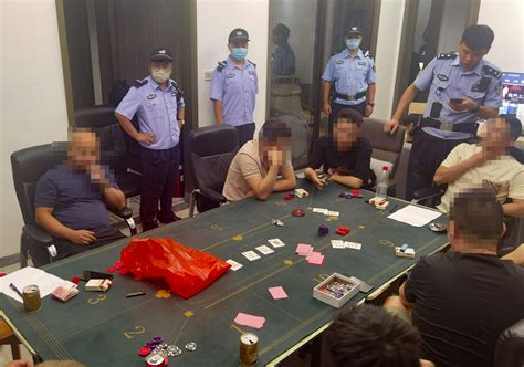 别墅变身赌博窝点，桐庐公安重拳出击，现场抓获15人！