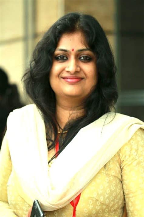 Geethu Mohandas About Entertainment Ie
