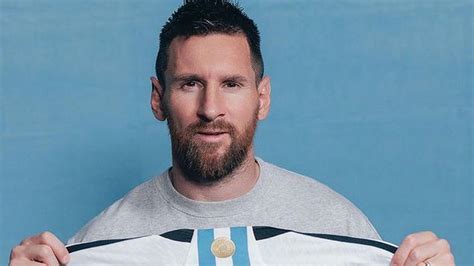 Hægt Að Kaupa Sex Af Treyjum Messi Frá Hm í Katar Vísir