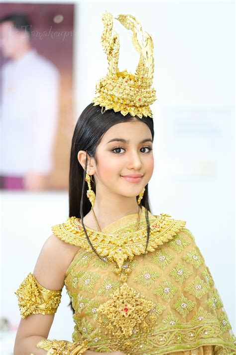ស្រស់ស្អាតប្លែកមិនធម្មតា ព្រះនាងតូច នរោត្តម ចេនណា