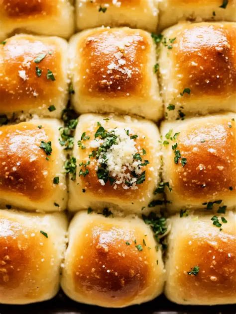 Irresistible Garlic Bread Rolls Warm Buttery Bliss