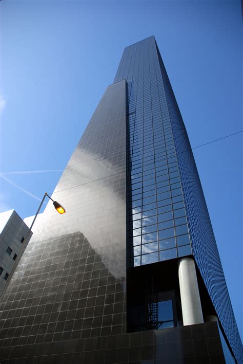 How Tall Is This Building Tallest Buildings In The World Nhkky
