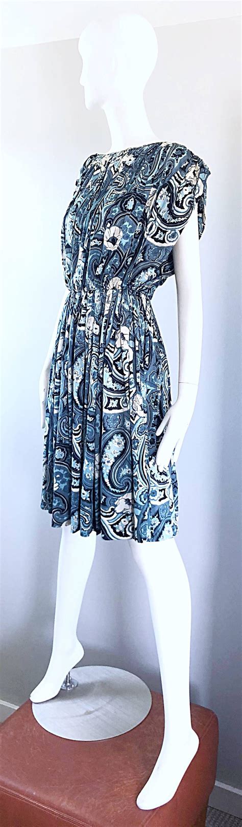 Rare 1980s Townley Blue White Paisley Flower Print Vintage 50s Dress