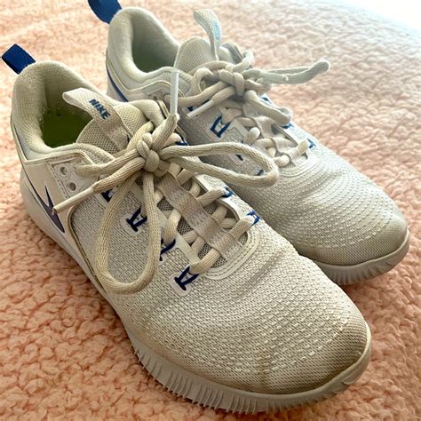 Nike Zoom Volleyball Sneaker Gem