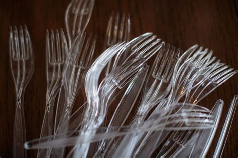 Reusing Plastic Water Bottles To Go Containers Scientists Say Thats