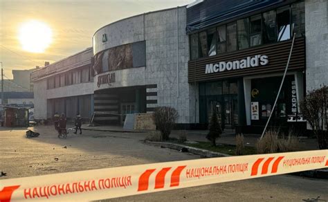 У Києві вибуховою хвилею пошкоджена станція метро «Лукянівська ОНОВЛЕНО Вечірній Київ