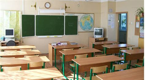 ЕБС ийн гурав дөрөвдүгээр ангид англи хэлний хичээл орно