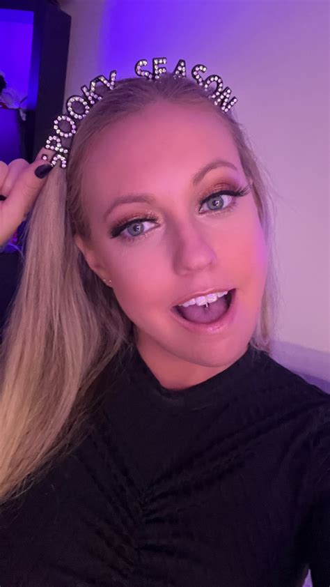 Tw Pornstars Kalee Carroll Twitter Its Spooky Season 🎃 1156 Pm