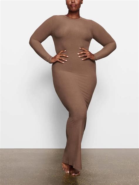 25 Best Plus Size Clothing Stores To Keep On Your Radar In 2022 Glamour