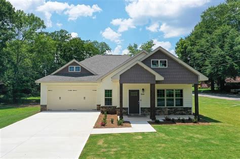 100 Easy St Opelika Al 36801 House Rental In Opelika Al