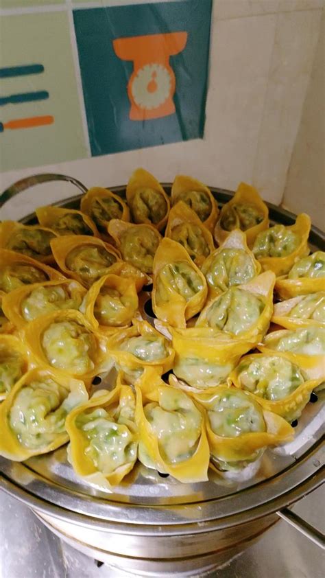 【鲜肉小馄饨图片】明月照山青下厨房