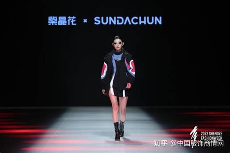 激情动感 活力四射LABEL紫晶花孙德春运动时装发布 知乎