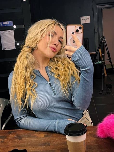 Пин от пользователя Jerome на доске Mode Homme Фотографии женского тела Женские тела Принцессы