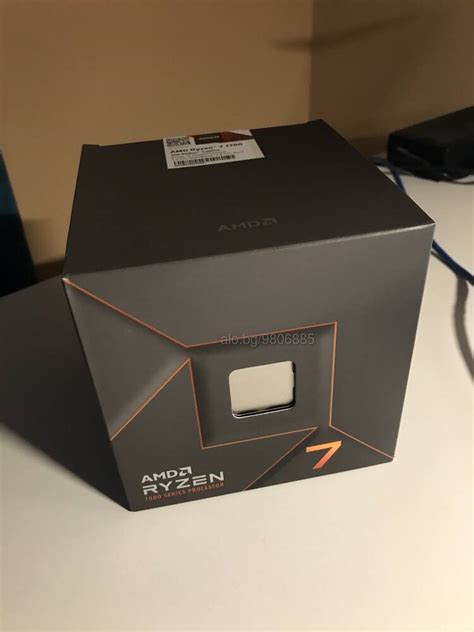 Amd Ryzen 7 7700 кутия с кулер нов две игри Процесор Компютърни компоненти резервни