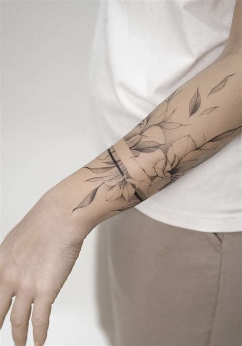 Pin By Hasret Karadeniz On Damen Unterarm Tattoo Wrap Around Wrist