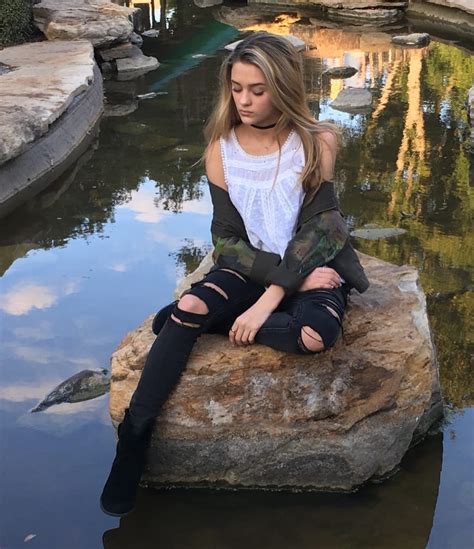 Lizzy On Instagram Chillllll Nickelodeon Girls Celebrities Female Cute Celebrities