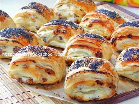 Слойки с творогом из готового слоеного теста Легкие рецепты