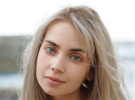 Sofy Bee Biographywiki Age Height Career Photos And More