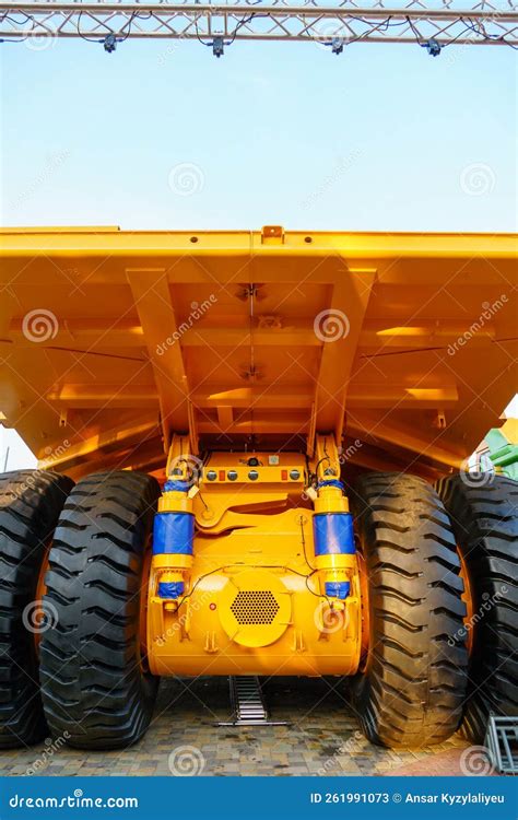 The Chassis Of A Cargo Aircraft On The Airport Strip Royalty Free Stock Image Cartoondealer