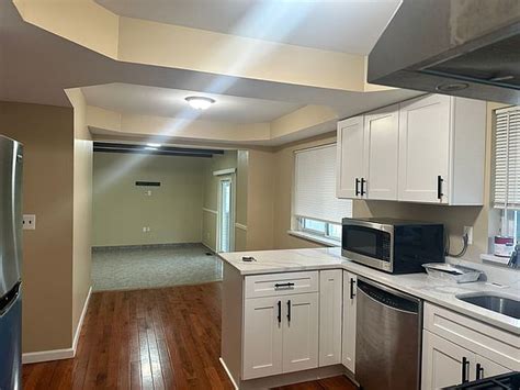 29265 Merrick Ave Warren Mi 48092 Zillow