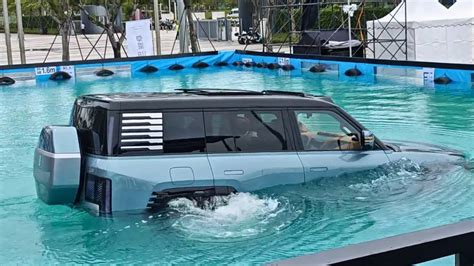 2024 Byd Yangwang U8 Water Floating Test Drive Cartea